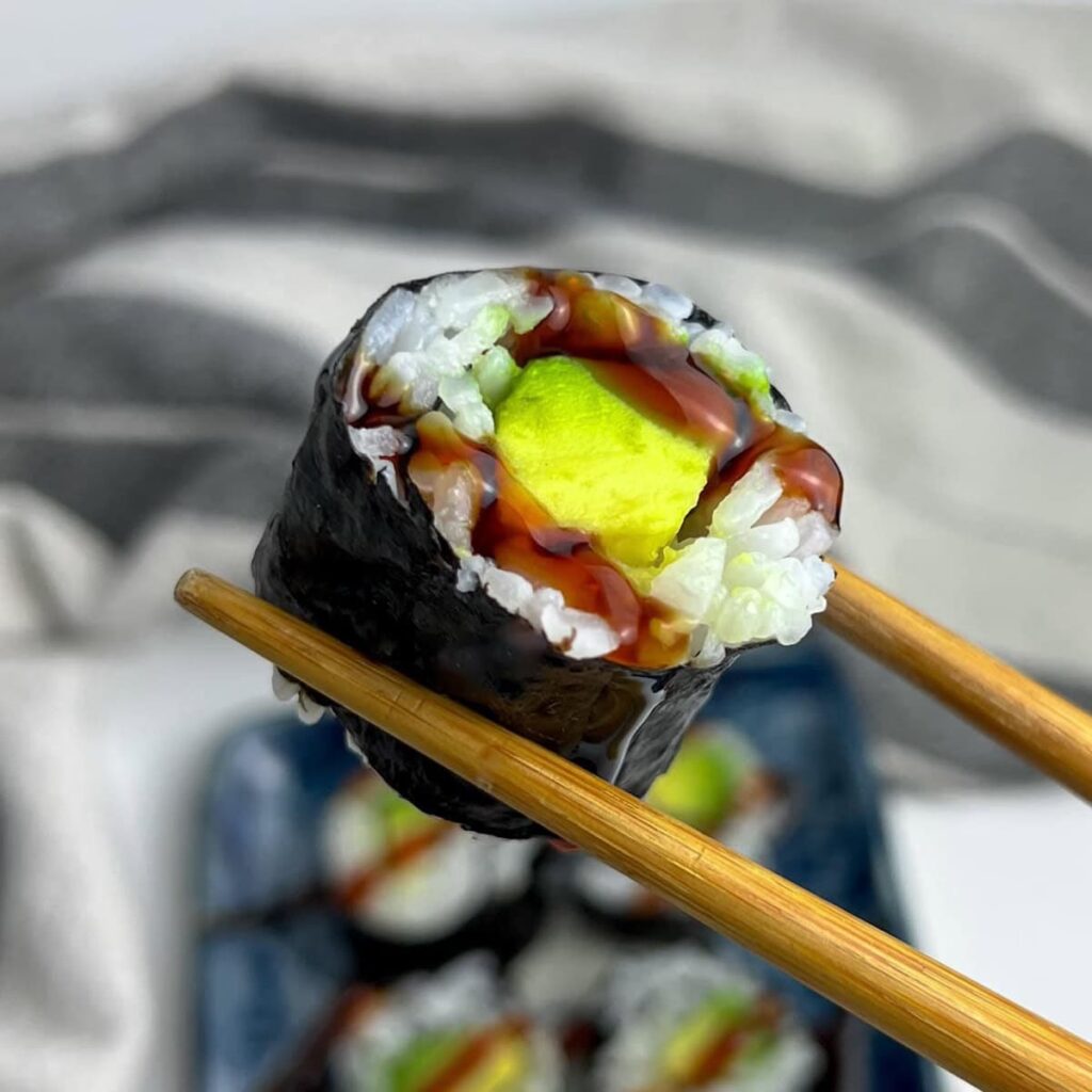 Avocado Maki: El Rollo de Sushi Vegano Perfecto | 9 Geishas